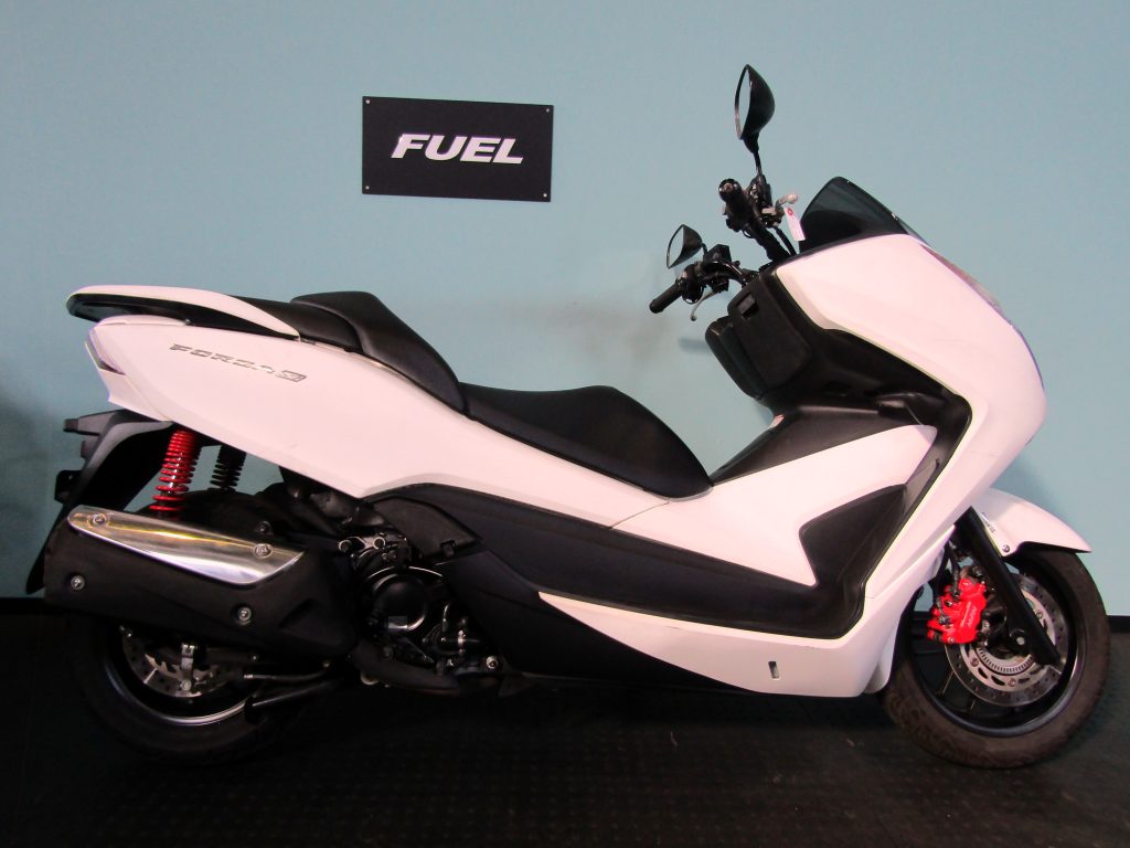 ﾌｫﾙﾂｧSi MF12 250cc中古ﾋﾞｯｸﾞｽｸｰﾀｰ 通信販売可能