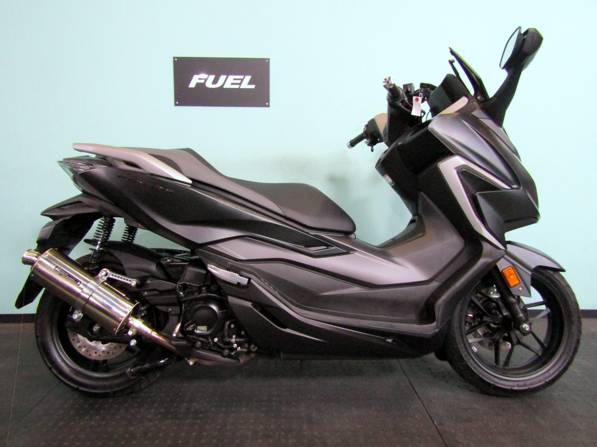 FORZA(ﾌｫﾙﾂｧ) MF15 250cc中古ﾋﾞｯｸﾞｽｸｰﾀｰ 全国通販可